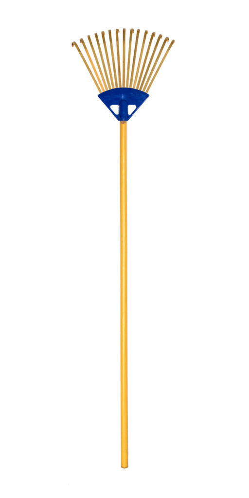 24″ Traditional Bamboo Rake – RUGG